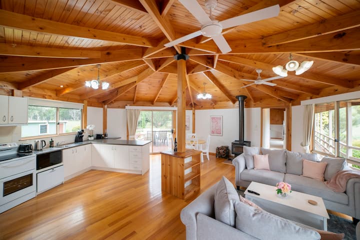 Secret Garden Cottage - Halls Gap