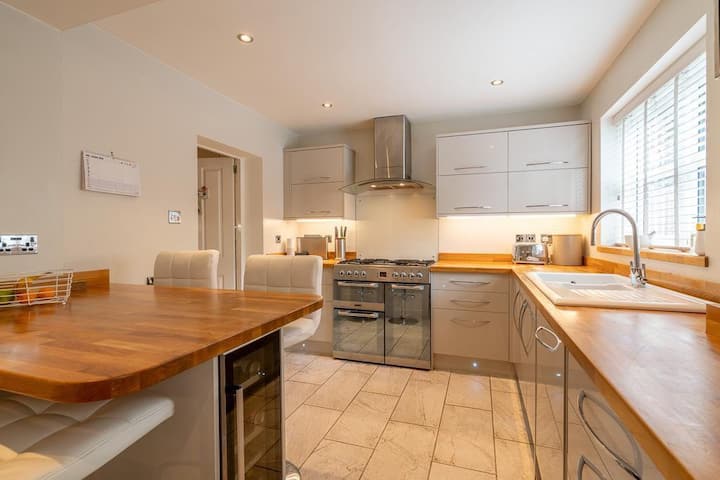 Modern 3-bedroom Dog Friendly Home Near Cotswolds - Broadway