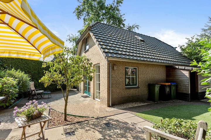 Gezellig Vakantiehuis In Het Bos - Ede