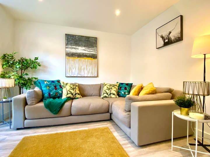 Beautiful 2 Bedroom Near The Sea With Free Parking - Christchurch, UK