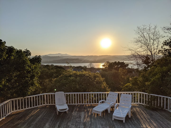 Beautiful Apartment With Stunning View Of Lagoon - Knysna