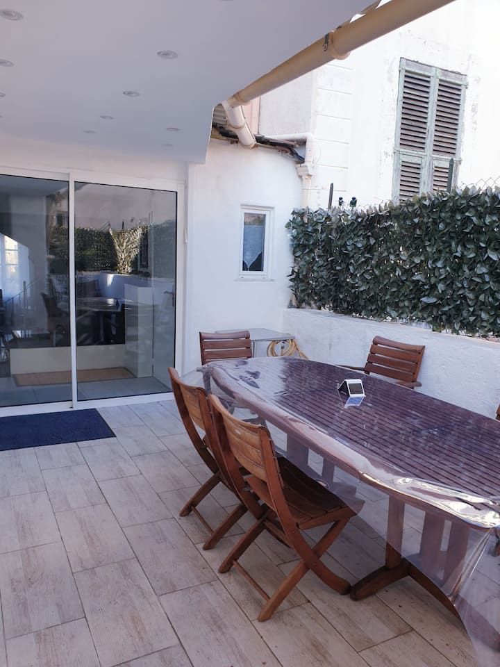Maison Coeur De Ville 100 M2 Avec Terrasse 20 M2 - Antibes