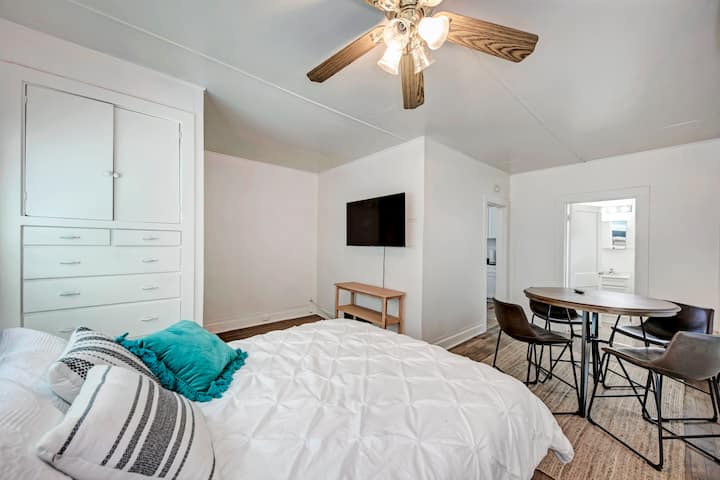 2cozy Close To Dwn Twn Acl, Sxsw Private& Walkable - Austin, TX