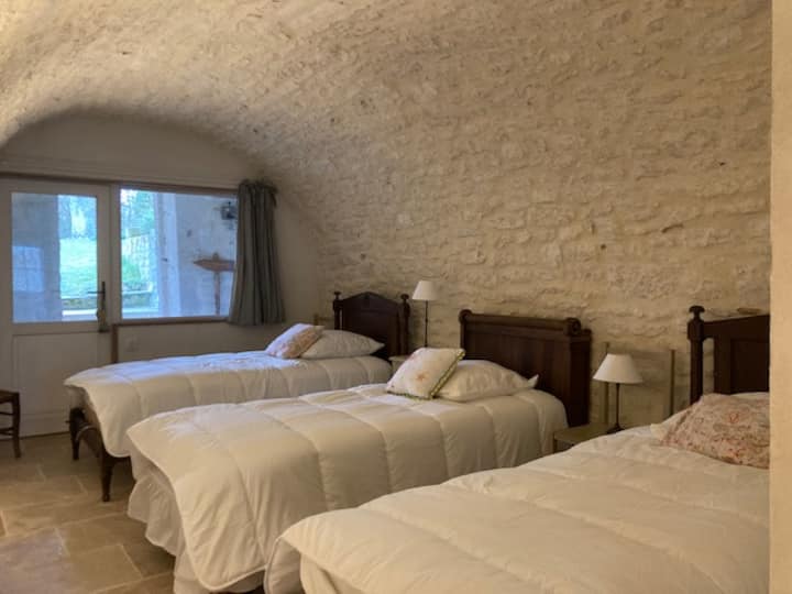 Le Petit Bousquet Chambre D'hôtes 3 Pers, Piscine - Montcuq