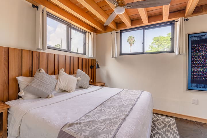 Lake Front, 1 Bedroom Apt Inside A Boutique Hotel - Ajijic