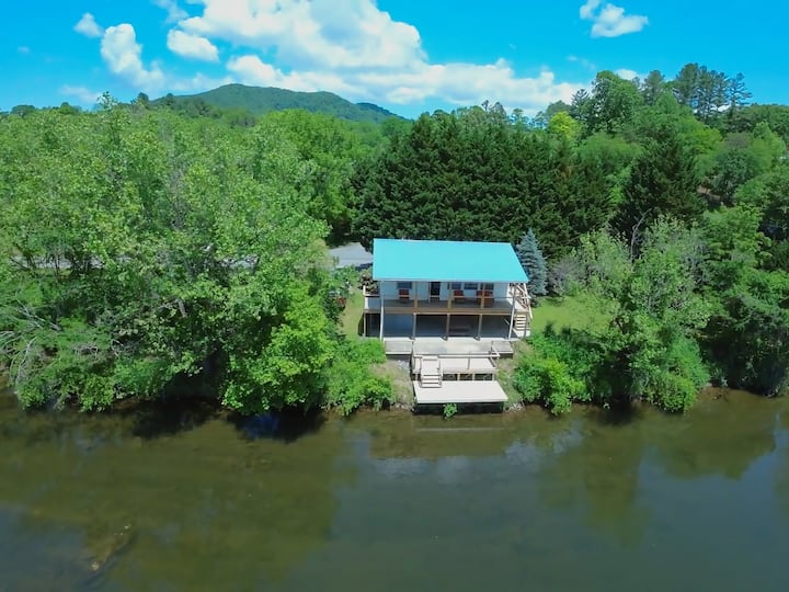 Riverfront Fishing Cabin - Sylva, NC