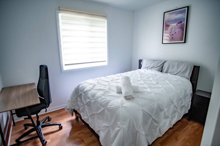 Cozy Private Room Located In Aylmer! - Gatineau