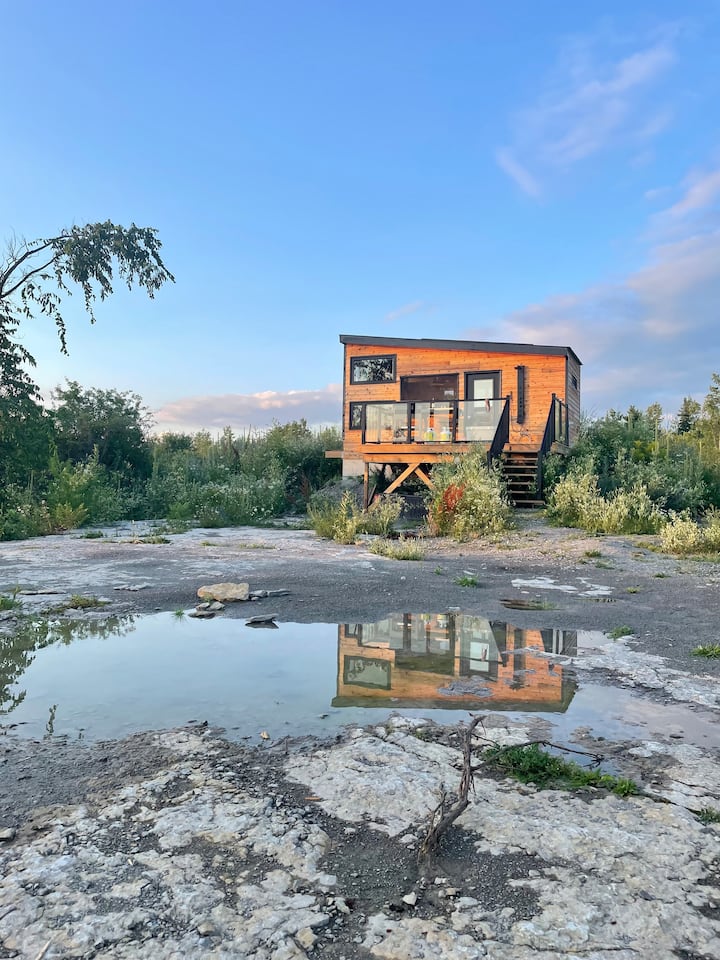 Goldenrod Cabin | Peaceful Wilderness Retreat - Kawartha Lakes