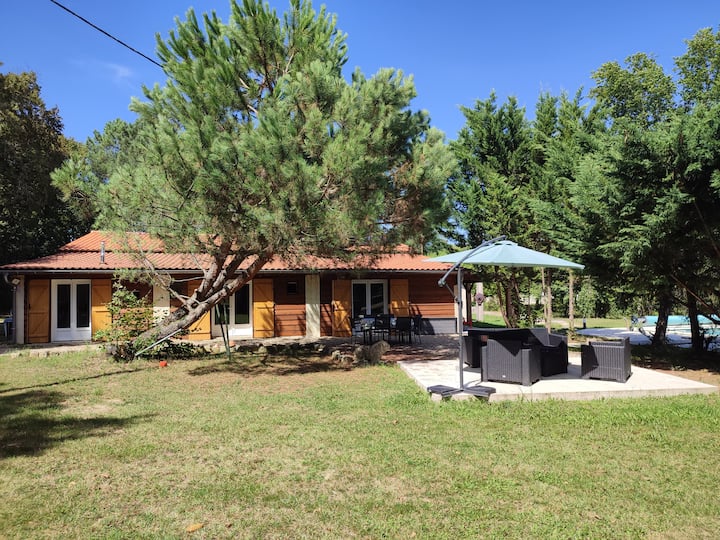 Un Cabanon à La Campagne - Vérac