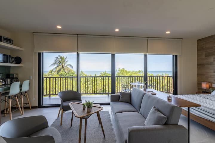 Modern Loft With Gorgeous Ocean Views - D102 - Isla Holbox