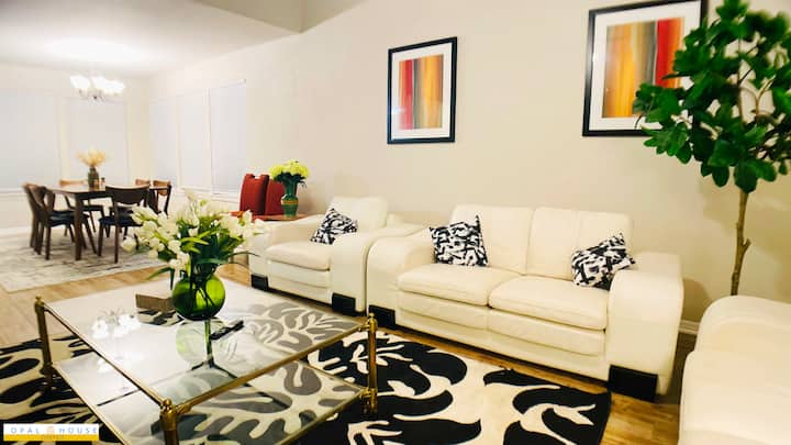 Elegant 4 Br With 6 Beds Sleeps 12 - Round Rock, TX