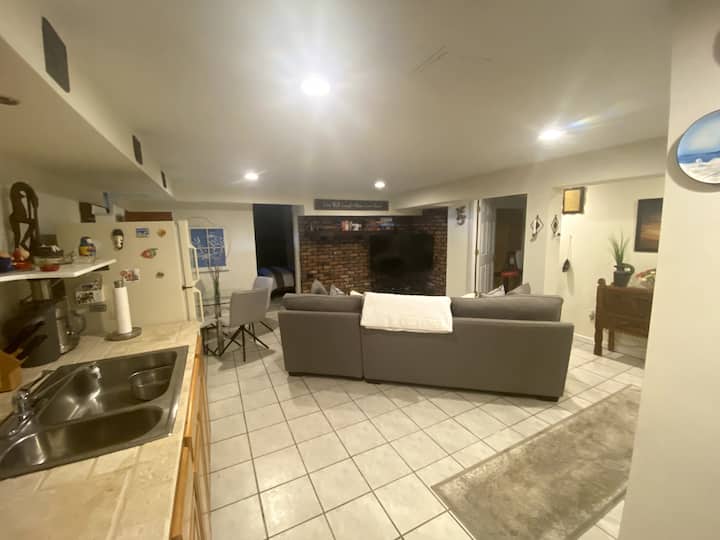 Quiet 1-bedroom With Gym & Private Parking - Greenwich, CT
