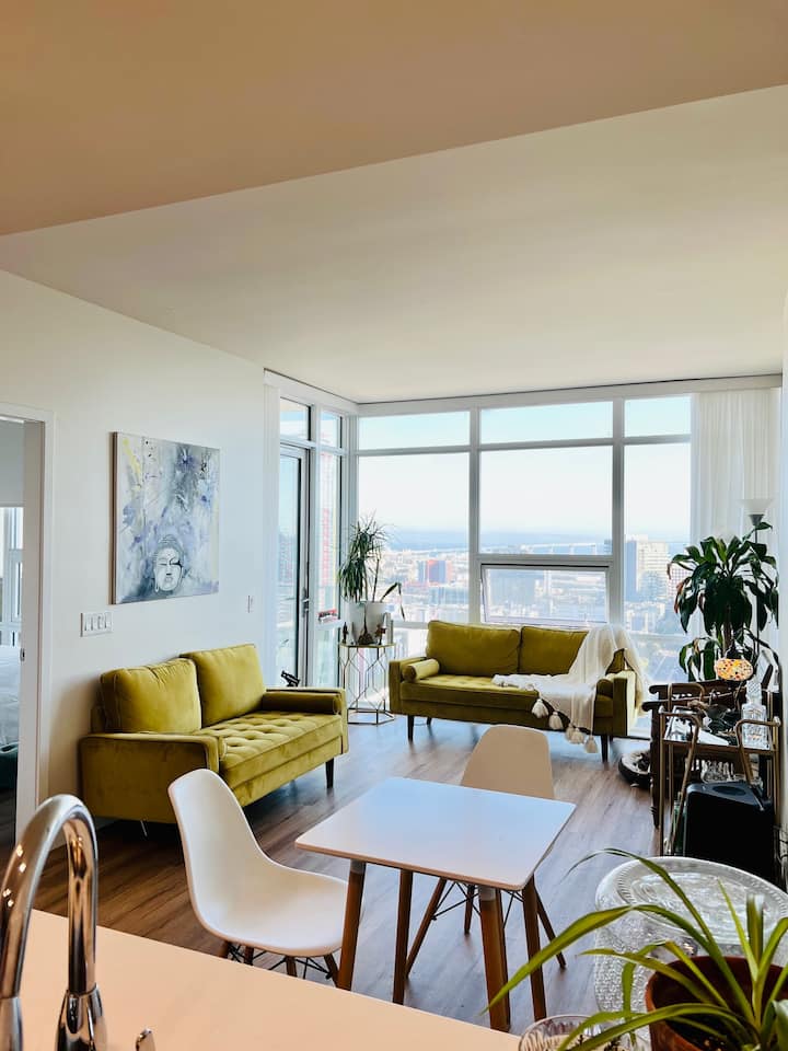 East Village High Rise One Bedroom Beautiful Apt. - Apartments for Rent ...