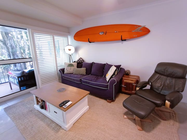 Across From The Beach - Gold Coast