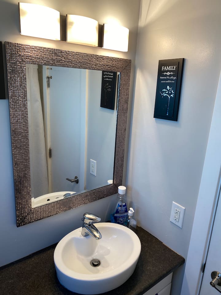 Comfy Room With Wi-fi - Winnipeg