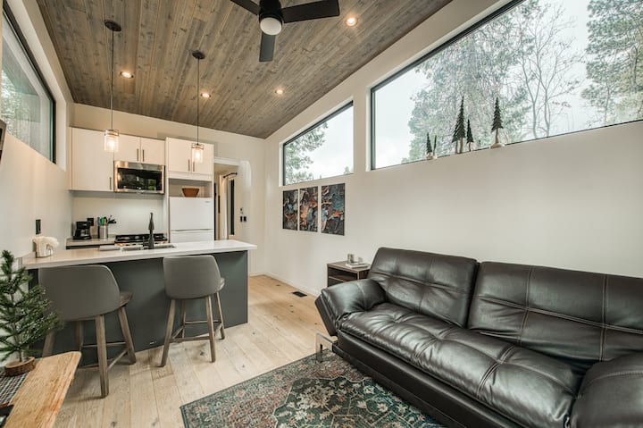 Cabin 9 - Sleeps 2, Pet Friendly, Central Shaver! - Shaver Lake, CA