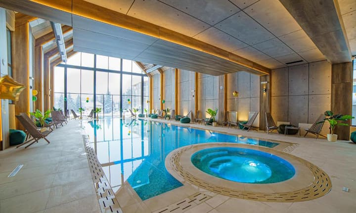 Zlatibor Apartment W/ Pool, Free Wi-fi & Parking - Zlatibor