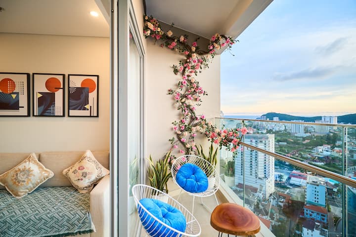 Luxury Apartment View Beach & City - Vietnam