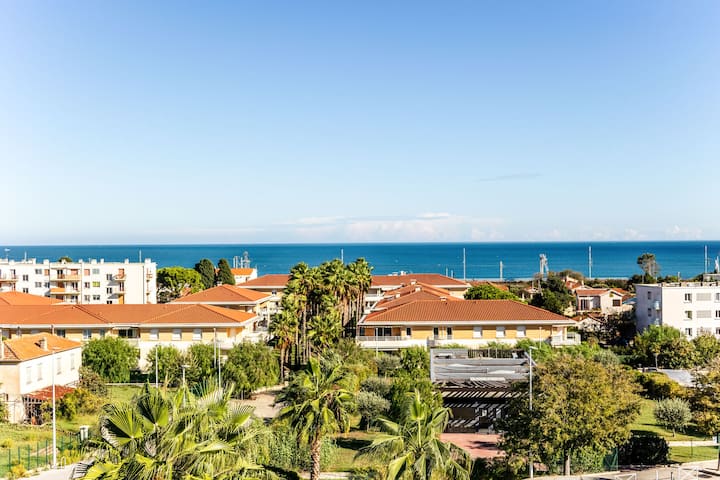 T2 Vue Mer Parking Gratuit Piscine Avec Clim - Juan-les-Pins
