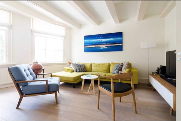 Great Canal-view Apartment In Historic City-centre - Amsterdam