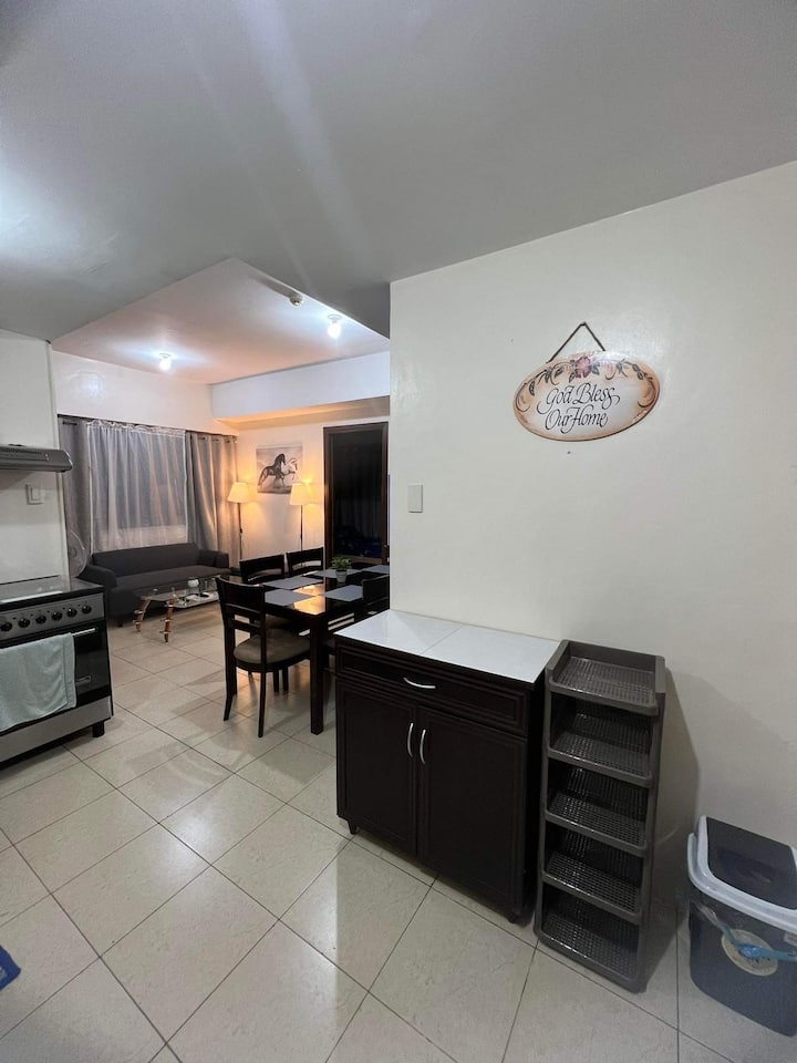 Newly Renovated !

Clean, Convenient 3br, 2ba - Pasig
