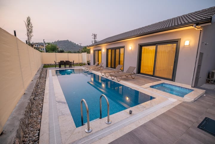 Muhafazakar - Fethiye