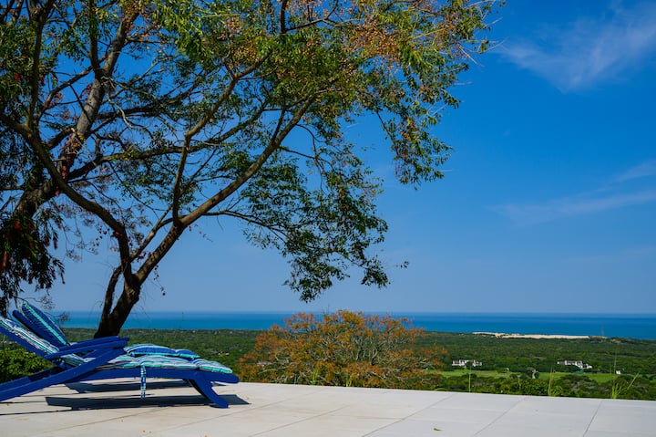 All Aboard | Garden Route Seaview Escape + Pool - Port Elizabeth