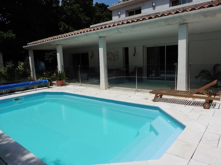 Magnifique Villa Privée Avec Piscine Proche Plage - Marseille