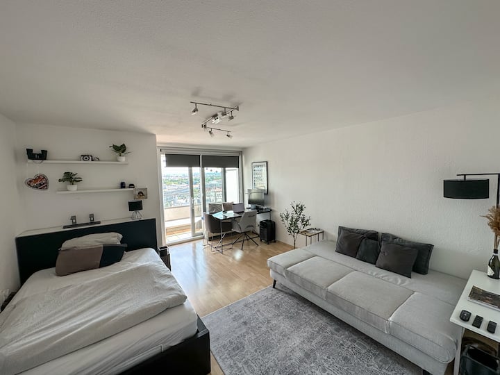 Oktoberfest View Balcony - 1 Min. Walk! - München