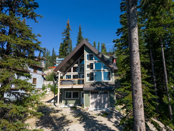 Beautiful Big White 5br Home Ski In/out With View! - Big White Ski Resort, BC
