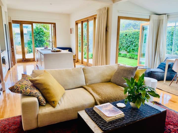 Sumner Retreat - Christchurch