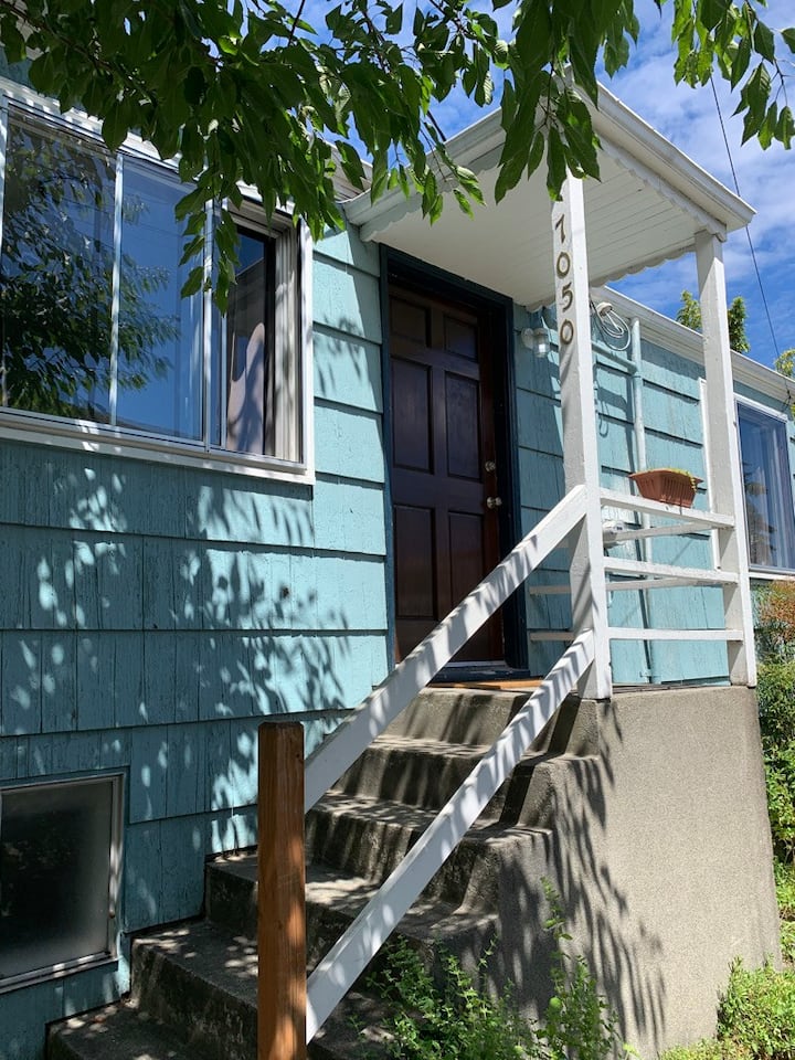 Cozy Ballard Townhouse Newly Restored 700sqf 1br - Seattle, WA