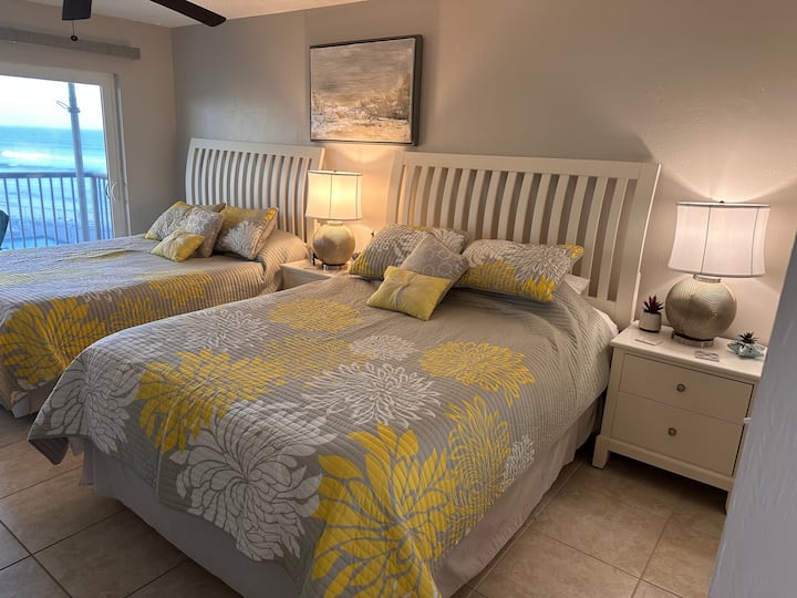 Ocean View, Beautifully Furnished, Modern Condo - Daytona Beach, FL