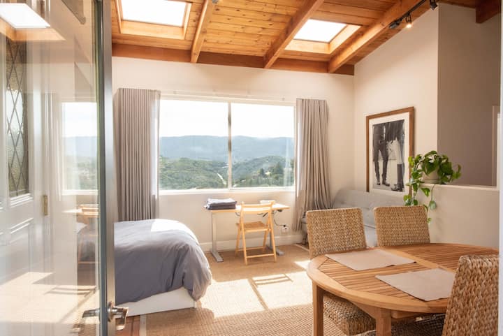 Detached Guesthouse With Stunning Bay Area Views - San Mateo, CA