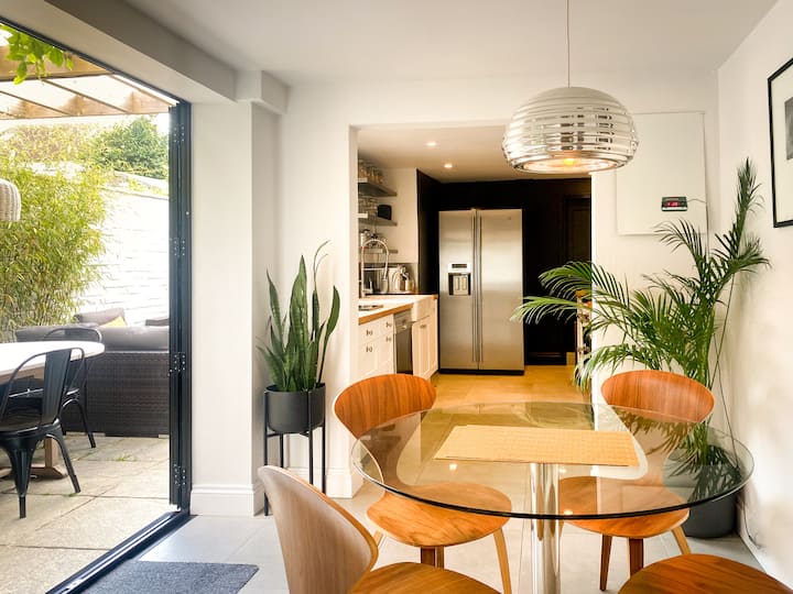 Stylish Victorian Town Centre House - Brockenhurst