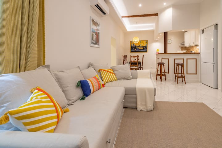 Grand Appart Rénové Plein Centre Proche Plages - Ibis Styles Menton Centre