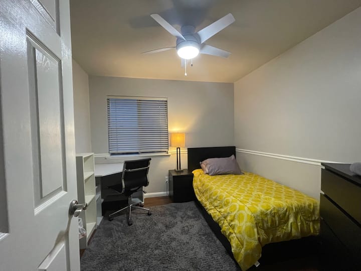Clean And Private Room In House - Davis, CA