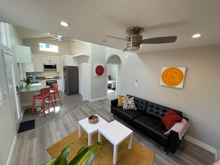 New Modern Stand-alone Home In Great Location - Burbank, CA