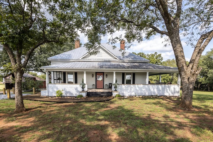 Quaint Farmhouse Near Greenville And Clemson - Piedmont, SC