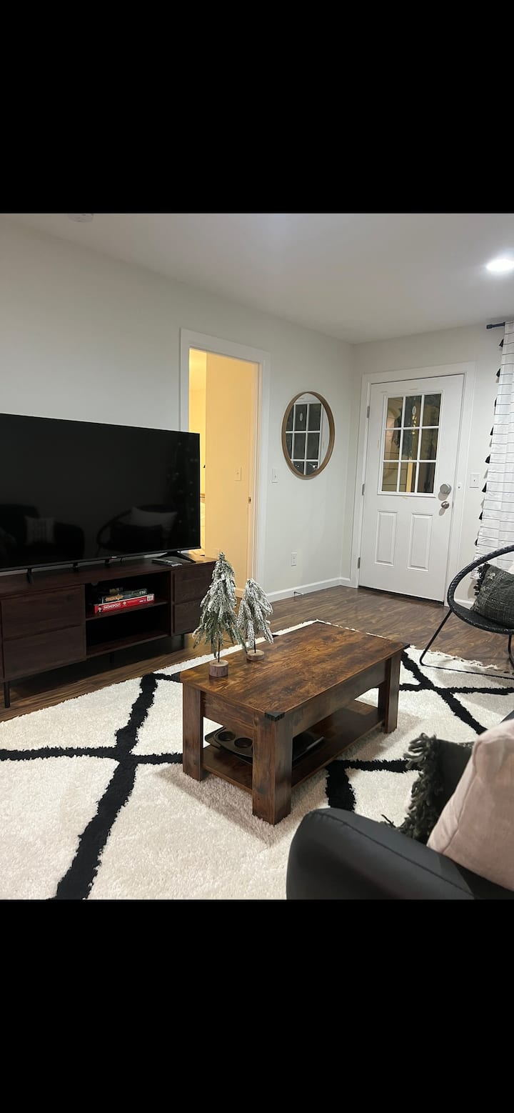 Modern 2br Getaway Near Waterfront: 5 Min Walk - Gig Harbor, WA