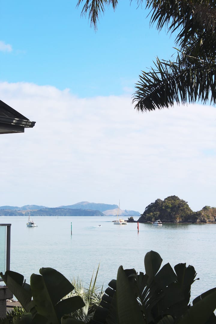 Modern Seaside Apartment In The Heart Of Paihia - Paihia