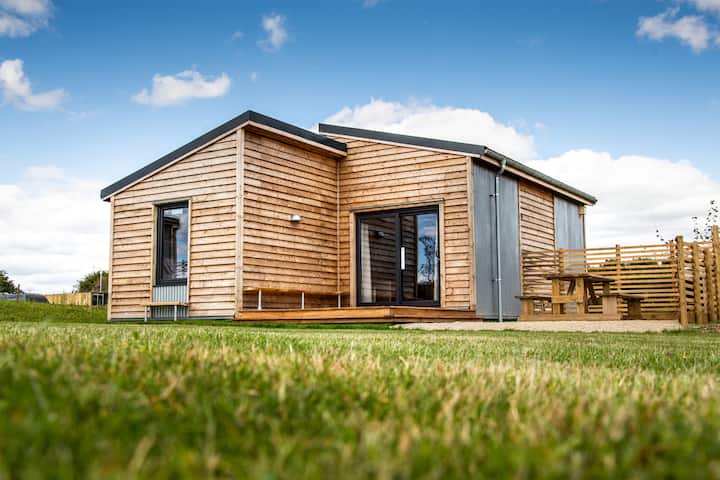 Luxury Lodge In The Cotswolds - Bourton-on-the-Water