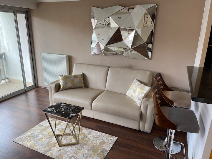 Petit Studio Avec Parking Privé - Ermont