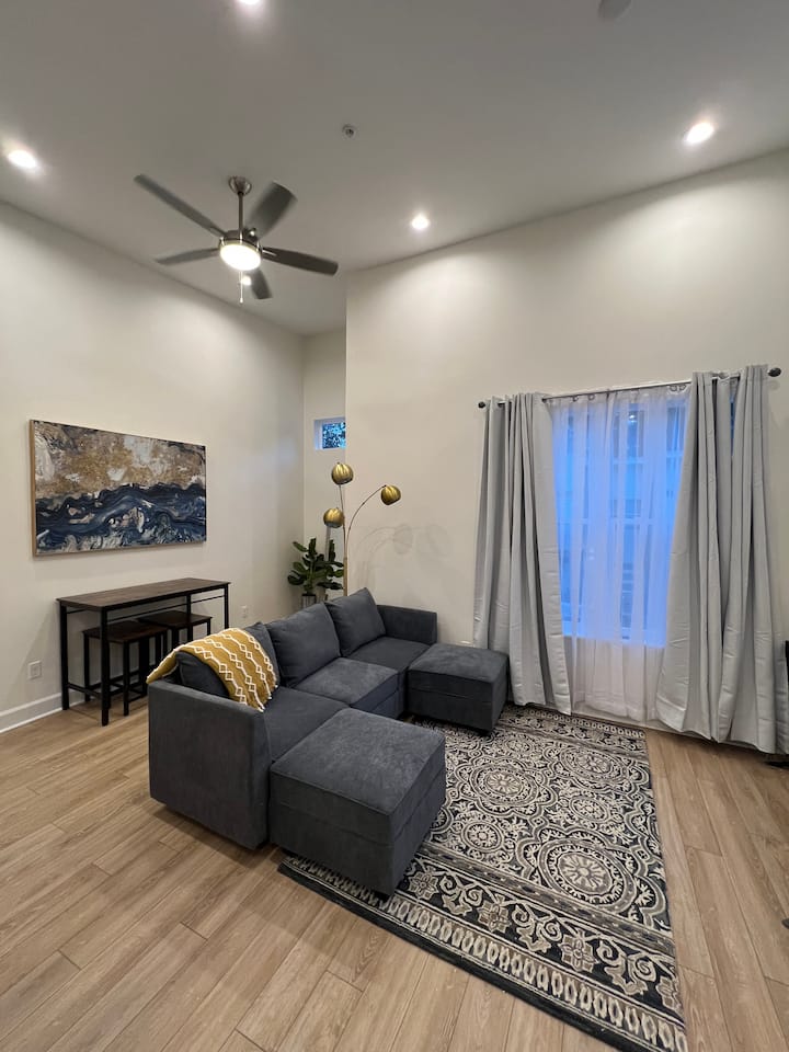 Come Experience The Modern Southeast Tally Retreat - Tallahassee, FL