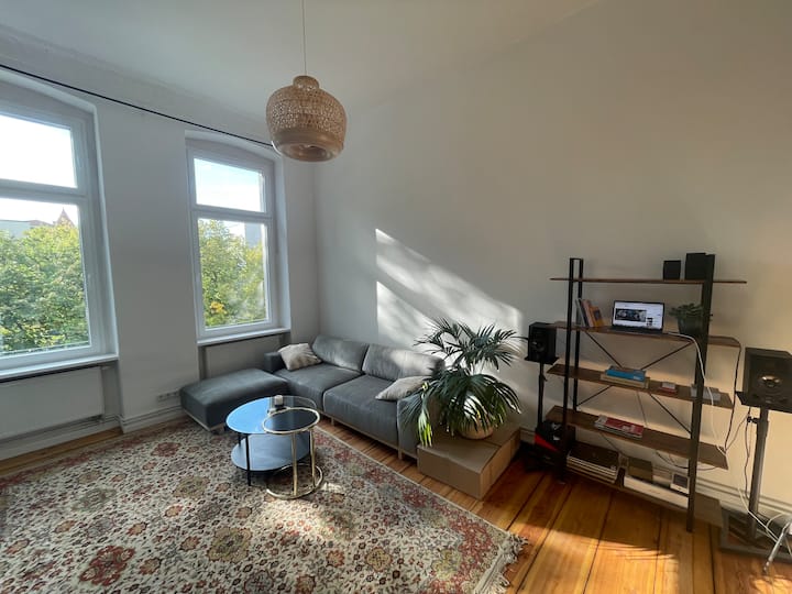 Stylish Flat Next To Busy Bergmannkiez 1 Bed+couch - Kreuzberg