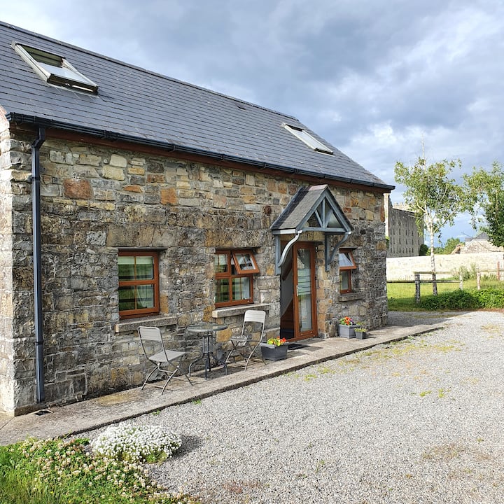 Ned's Cottage - Trim