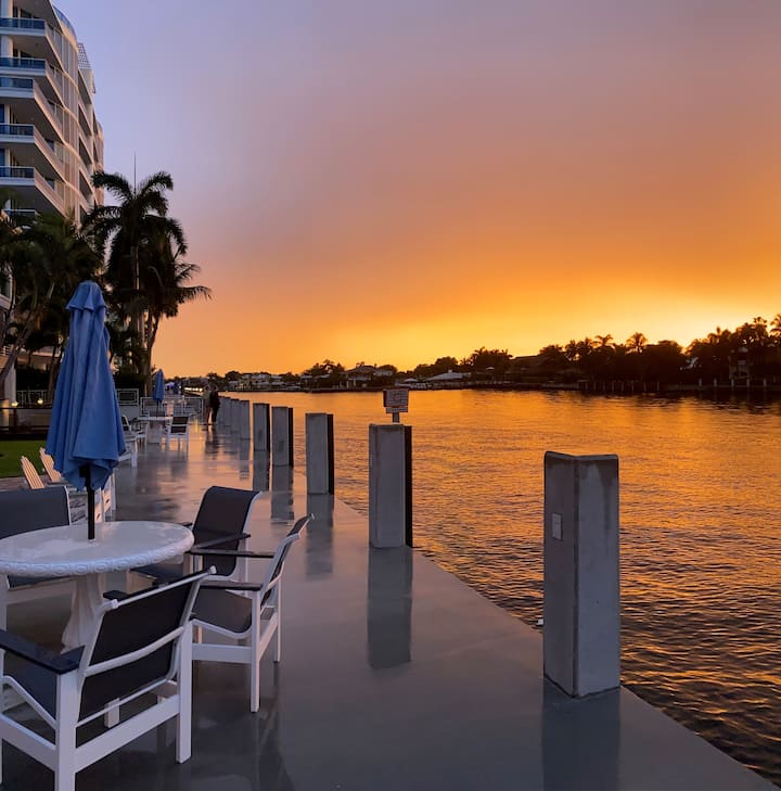 The Intercoastal - With Your Own Deck! - Fort Lauderdale
