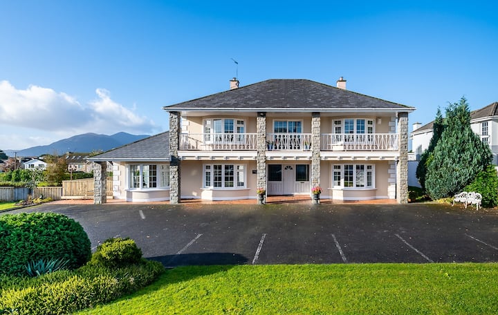 Outstanding Luxury 5 Bedroom House In Killarney - Killarney