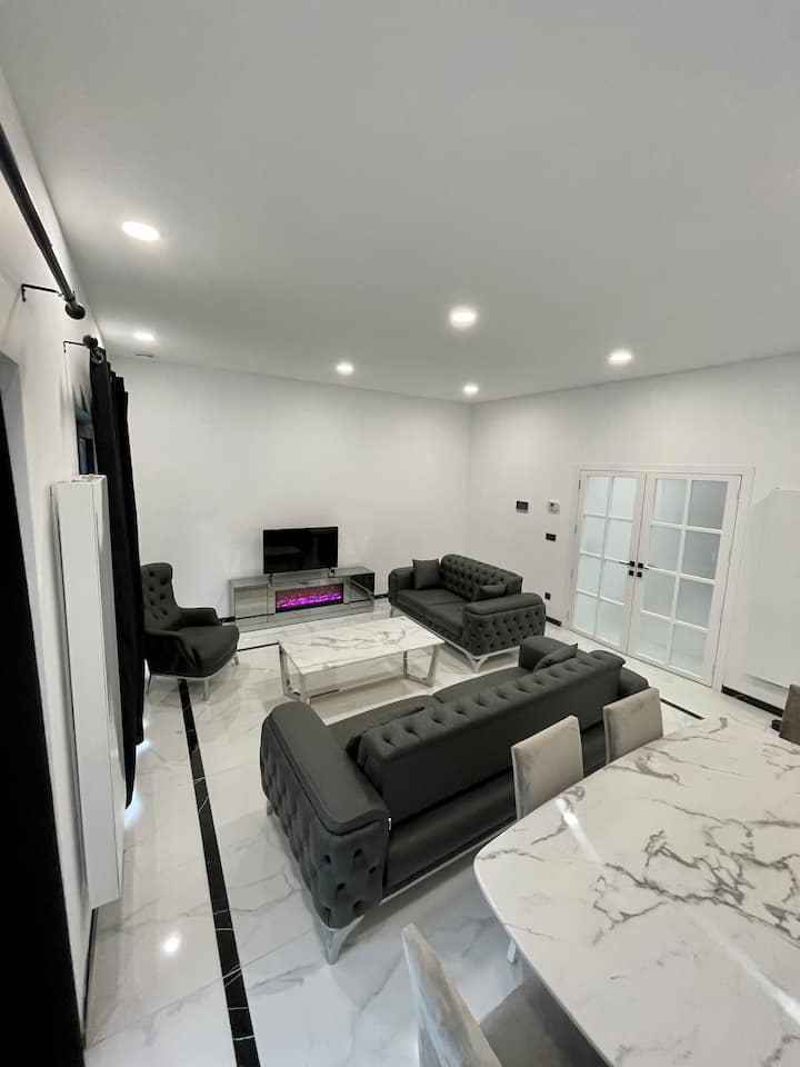 Prestigieus Appartement In Hartje Brussel Centrum. - Belgique