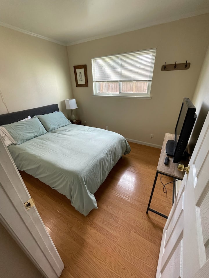 Private Bedroom/bath Near Davis/sac Airport - Woodland, CA